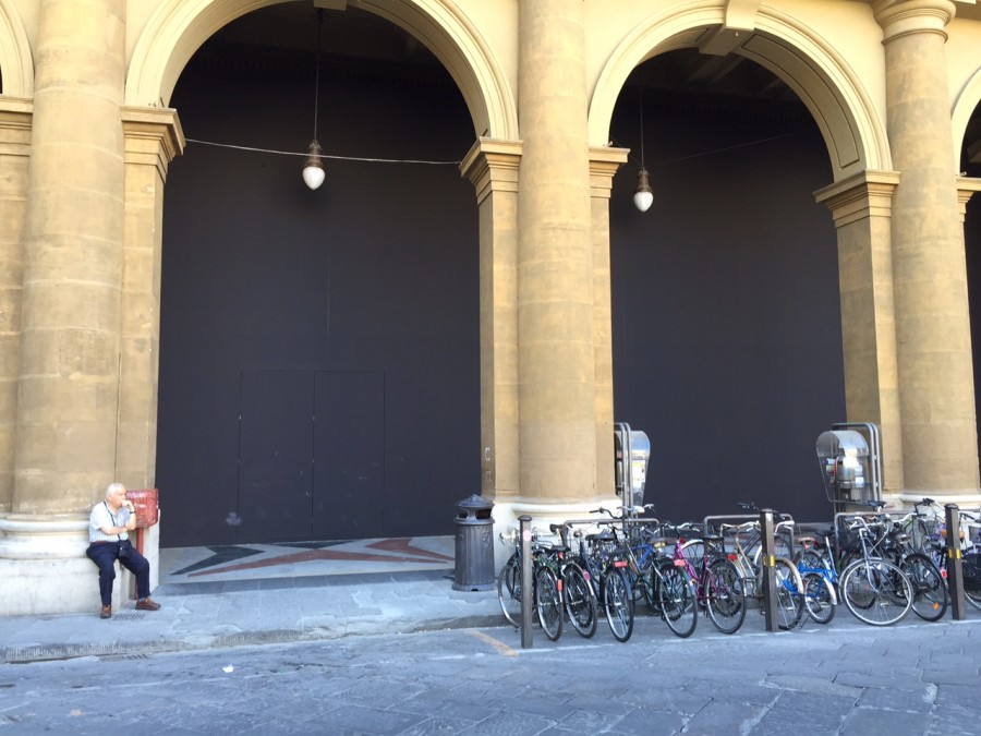 Nuova foto dall'Apple Store Piazza della Repubblica di Firenze
