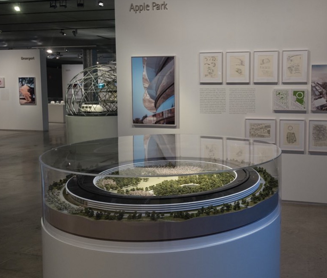La Norman Foster Foundation mostra i primi concept dell'Apple Park ...