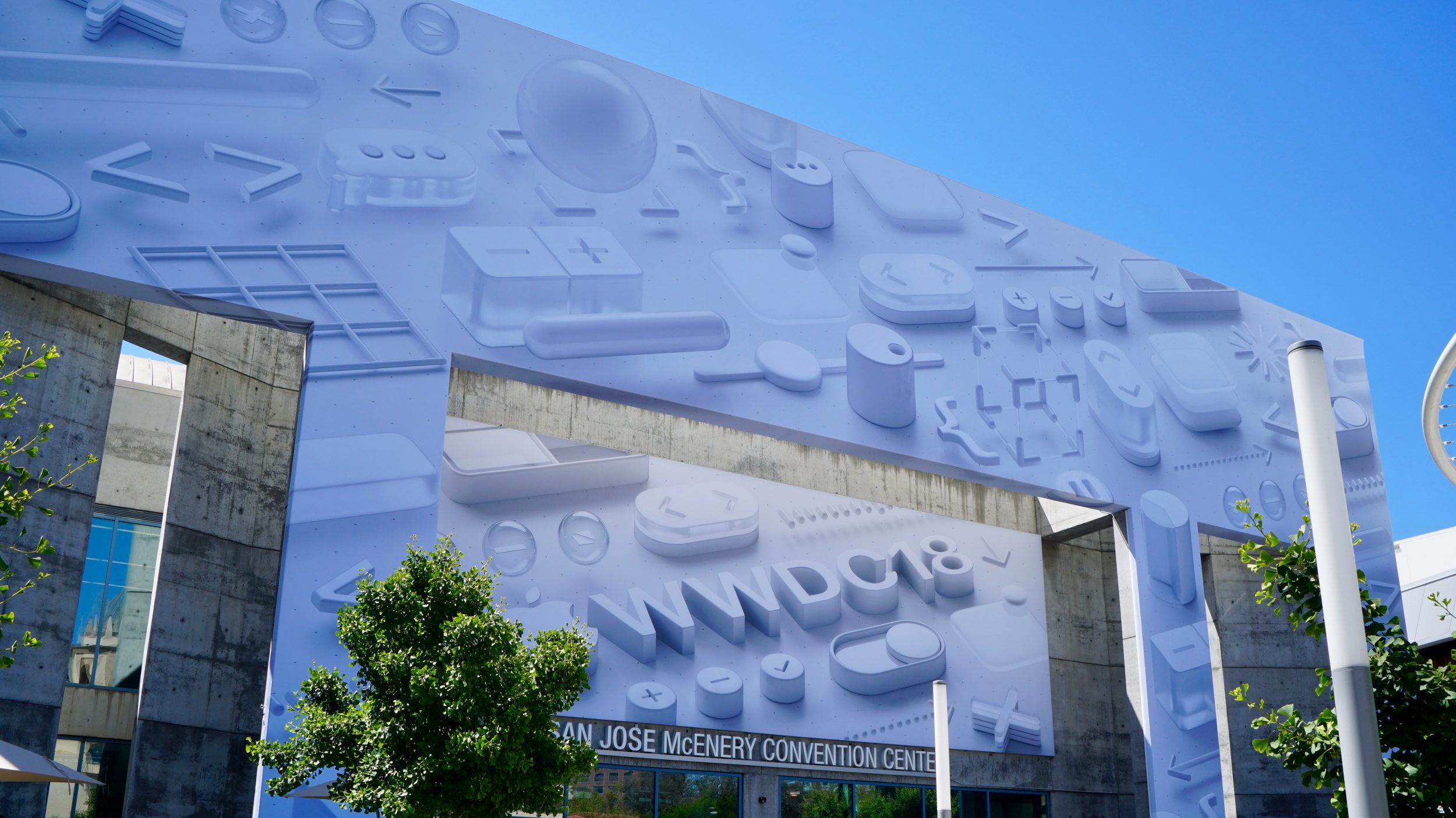 Gli sviluppatori si registratno, ecco i gadget Apple della WWDC 18 ...