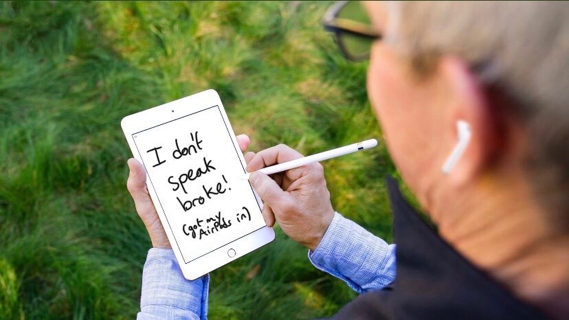 Tim Cook vittima dei meme su Twitter - iPhone Italia