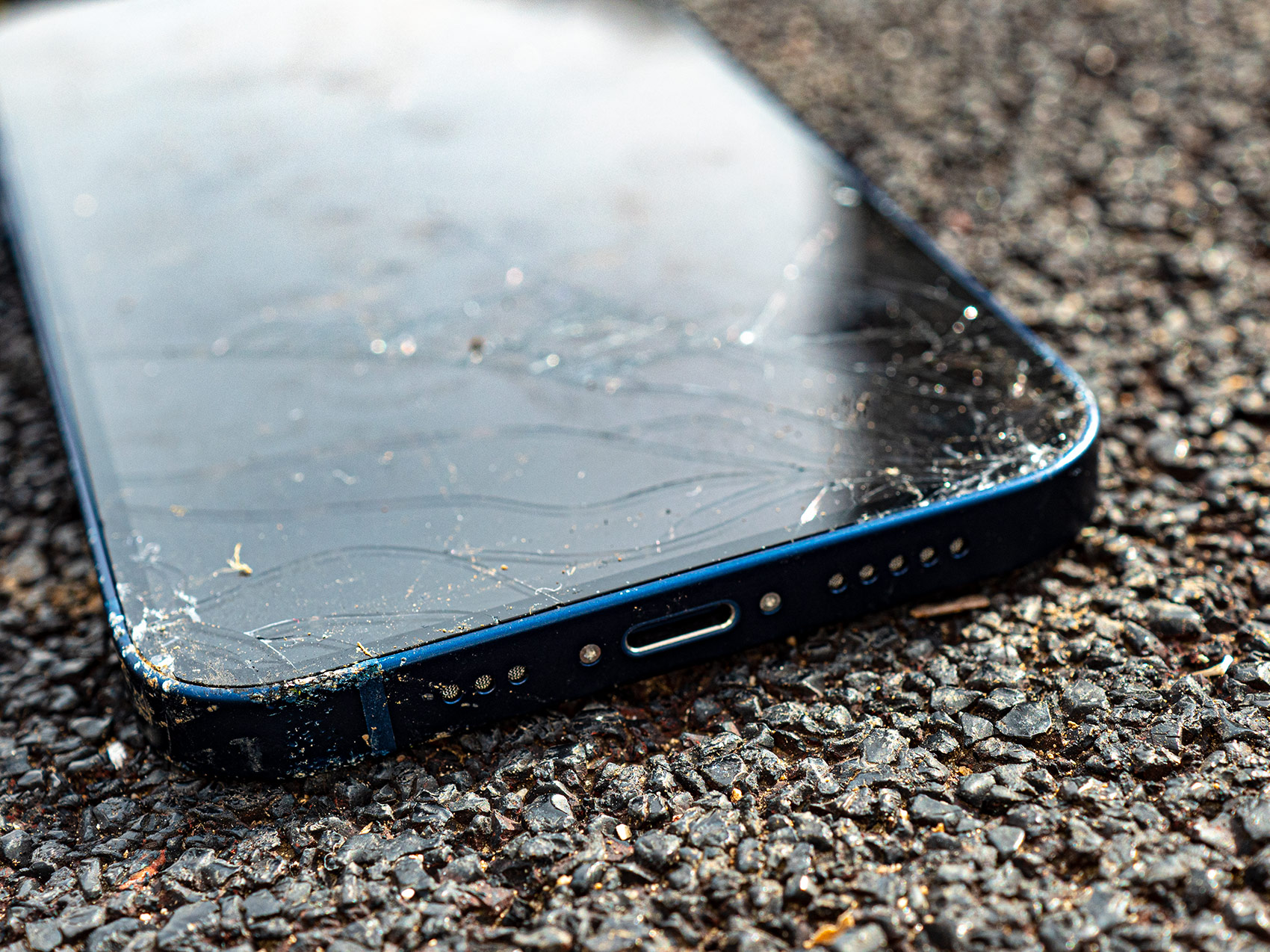 Drop test di iPhone 12: ecco la nostra prova di resistenza - iPhone Italia