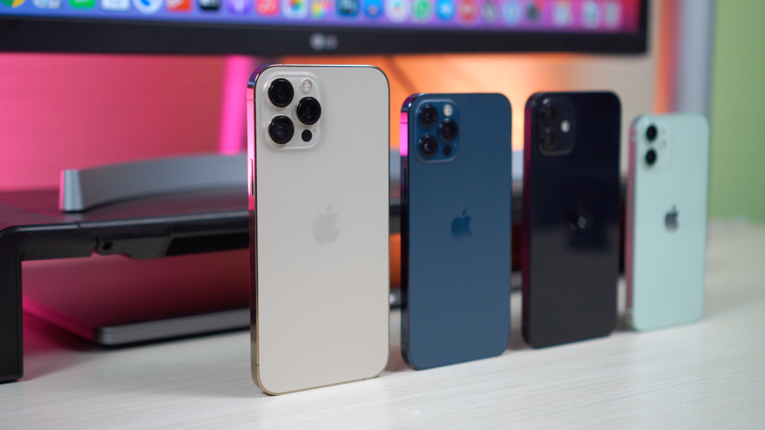 Confronto tra iPhone 12: quale scegliere? - VIDEO - iPhone Italia Confronto tra iPhone 12: quale scegliere? - VIDEO - iPhone Italia