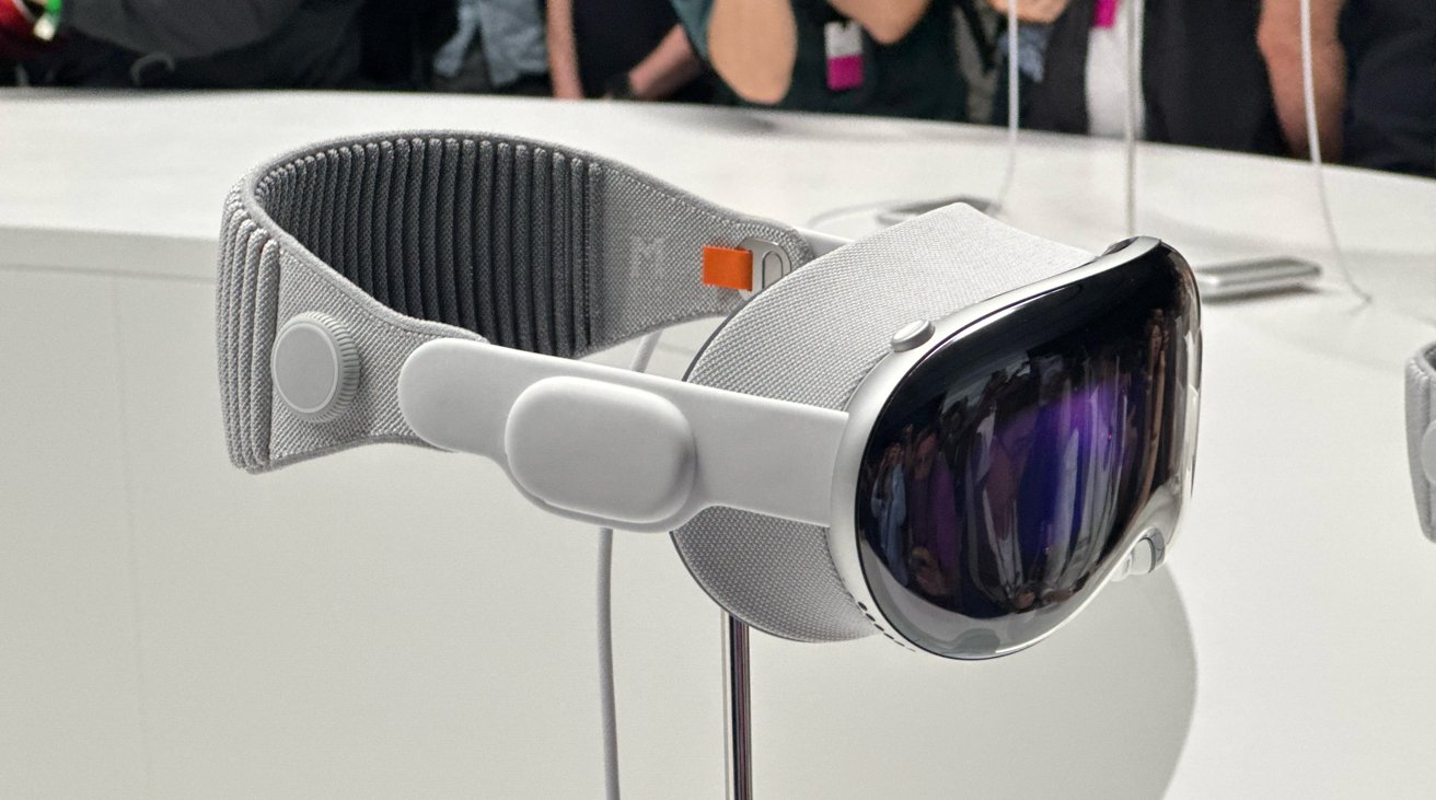 Belkin venderà una clip per la batteria del Vision Pro