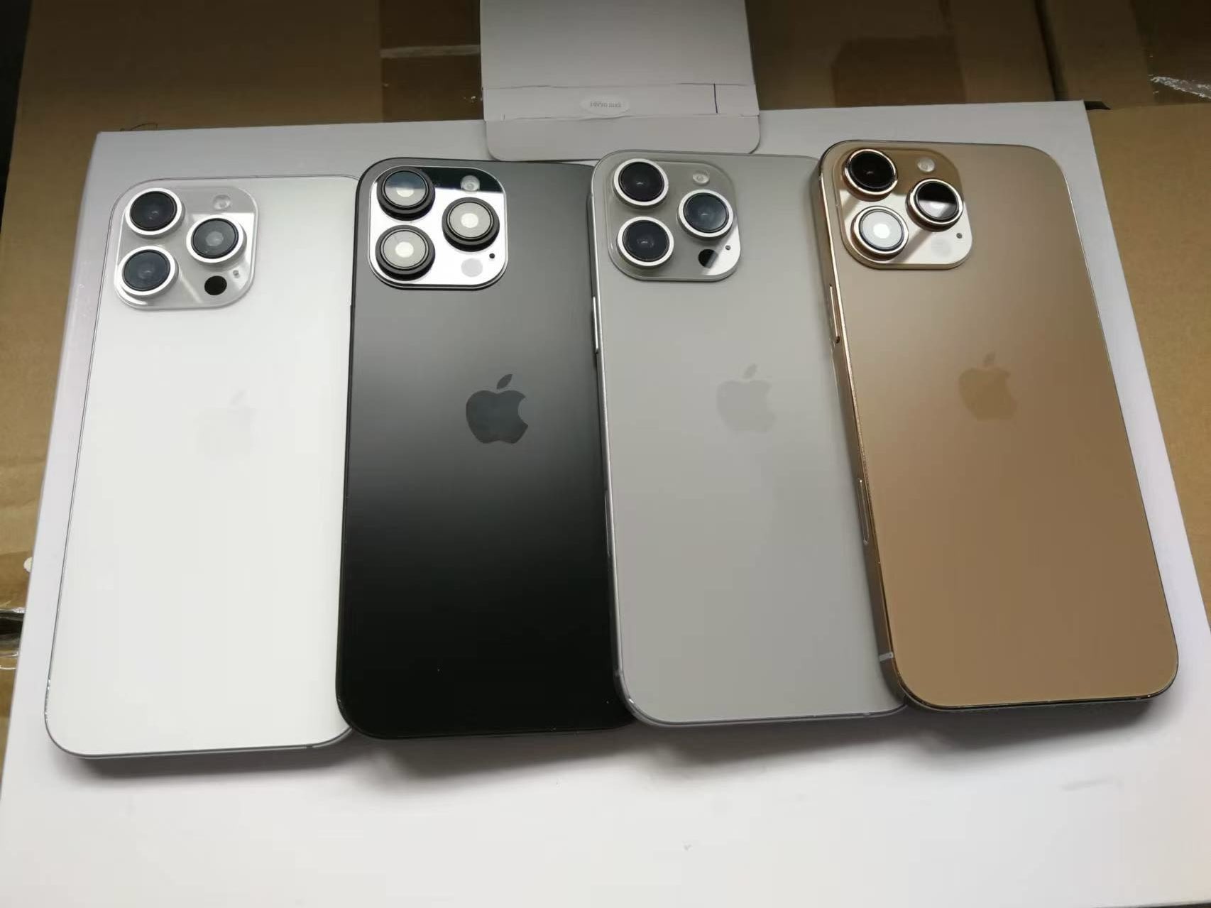 iPhone 16 Pro: una nuova immagine mostra l'ipotetica colorazione bronzo